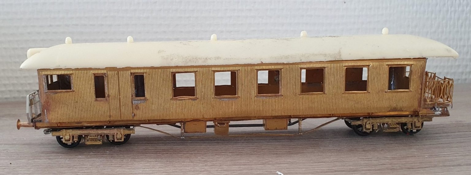 10-017 NSB Teak styrevogn type BFS 65 type 3 – Messingmodeller